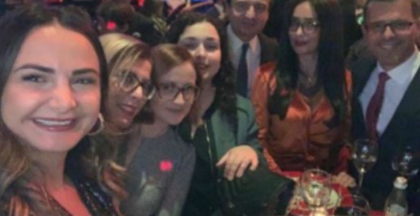 Albin Kurti dhe Vjosa Osmani bëhen bashkë në eventin e ambasadës ... Albin Kurti dhe Vjosa Osmani bëhen bashkë në eventin e ambasadës ...