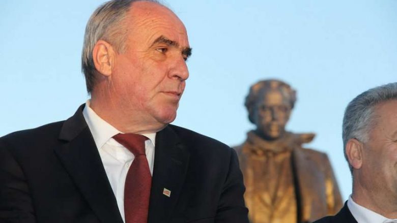 Vdes Haki Rugova - Gazeta Express