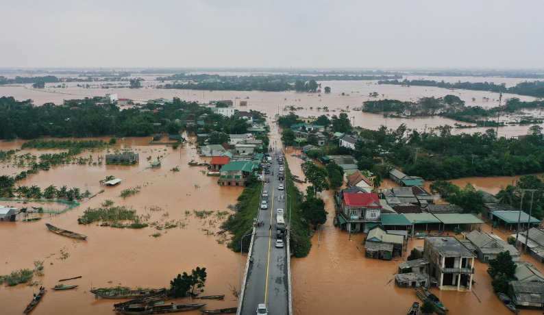Rreth 40 të vdekur nga vërshimet në Azinë Juglindore - Gazeta Express