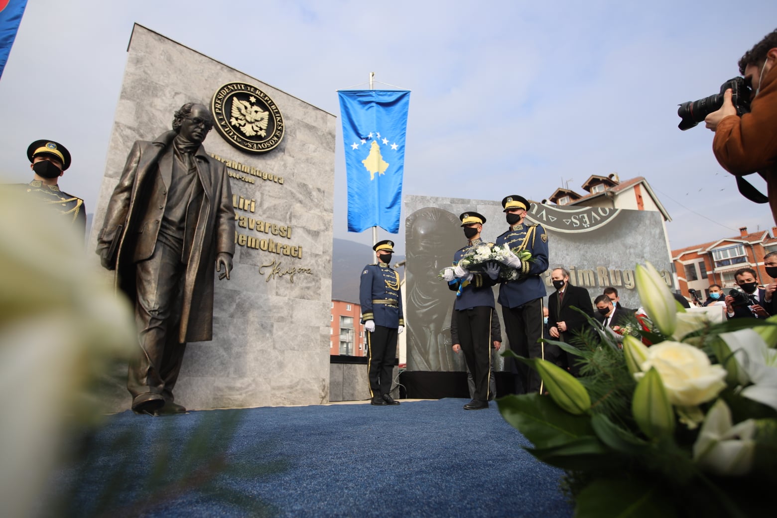 Kosovo’s late President Ibrahim Rugova’s statue unveiled in his home ...