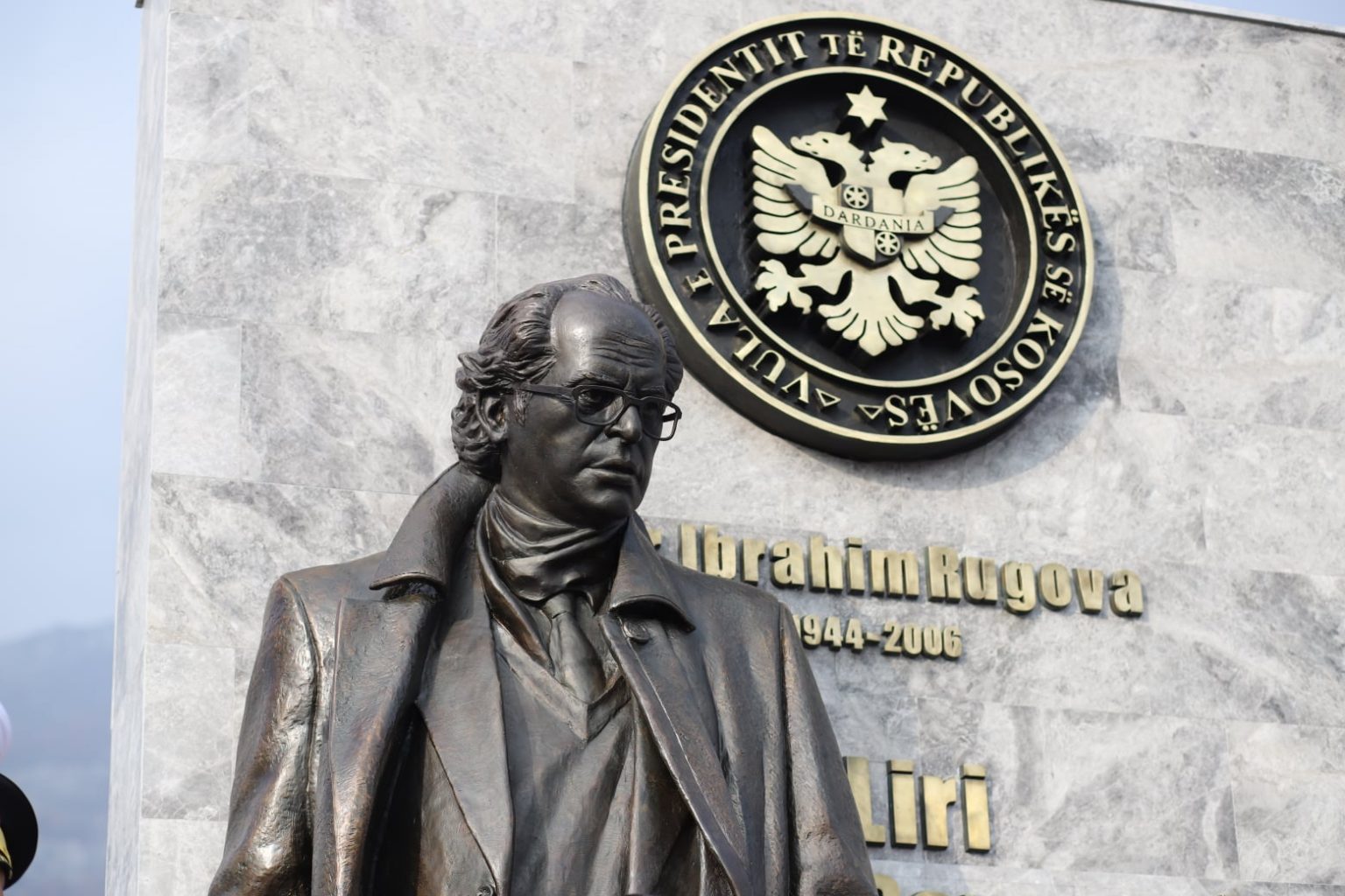 Kosovo’s late President Ibrahim Rugova’s statue unveiled in his home ...