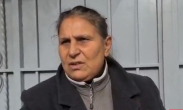 Gruaja e Ademit rrëfen marrëdhënien me dy motrat e vrara: Ishin si ...