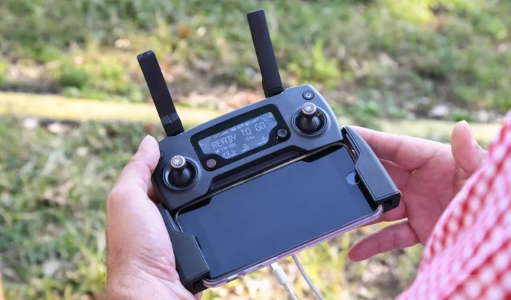 Goditi me dron helikopterin e policisë, rrezikon të dënohet me burgim ... Goditi me dron helikopterin e policisë, rrezikon të dënohet me burgim ...