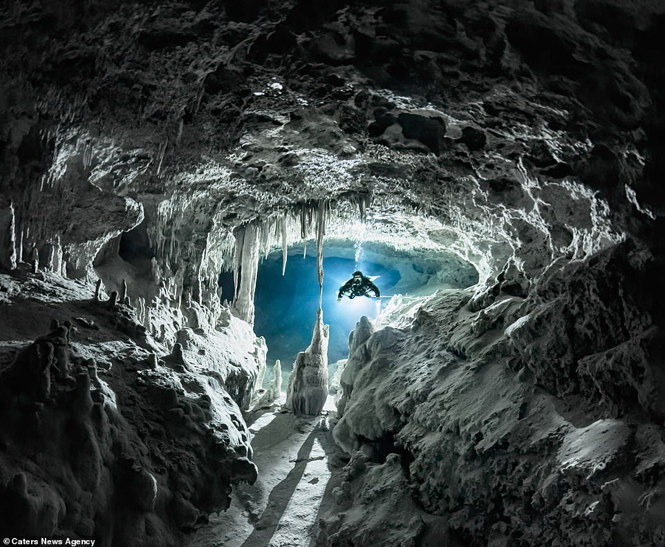 Zhytësi publikon fotografi mahnitëse të shpellave nënujore - Gazeta Express
