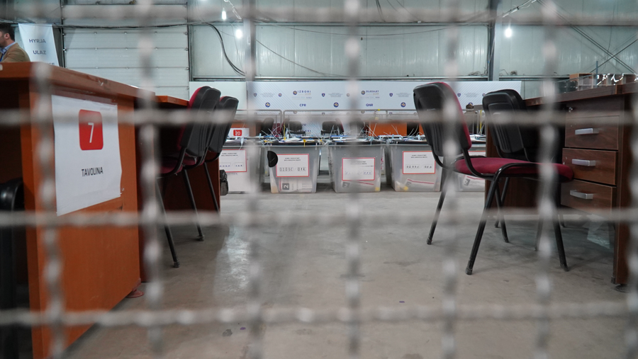 Ish-deputeti i LDK-së ankohet se iu vodhën votat - Gazeta Express Ish-deputeti i LDK-së ankohet se iu vodhën votat - Gazeta Express