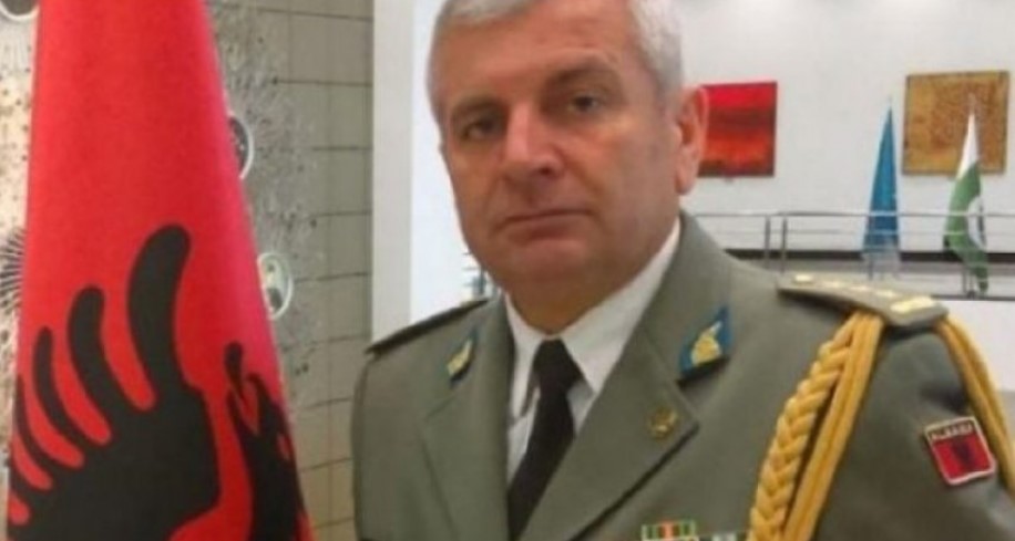 Covid i merr jetën gjeneral Ndriçim Sallakut - Gazeta Express Covid i merr jetën gjeneral Ndriçim Sallakut - Gazeta Express