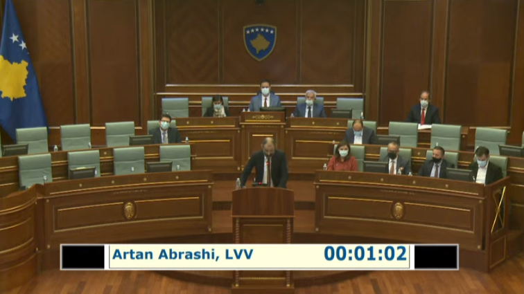 Abrashi - opozitës: Nuk reaguat kur u fyen Vjosa Osmani, Adelina ... Abrashi - opozitës: Nuk reaguat kur u fyen Vjosa Osmani, Adelina ...