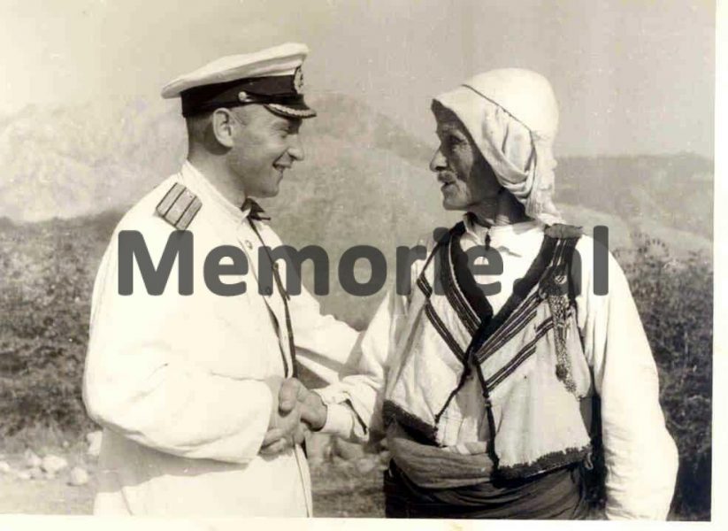 “Këtë lloj ndihme s’e duam, populli shqiptar dhe Partia e tij janë nga ...