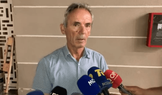 U dhunua nga vjehrri dhe kunata në Lezhë, flet babai i 33-vjeçares: I ... U dhunua nga vjehrri dhe kunata në Lezhë, flet babai i 33-vjeçares: I ...