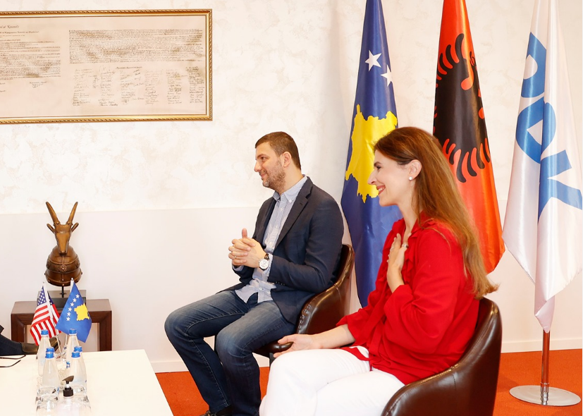 Vlora Çitaku, zëvendëskryetare e PDK-së? - Gazeta Express Vlora Çitaku, zëvendëskryetare e PDK-së? - Gazeta Express