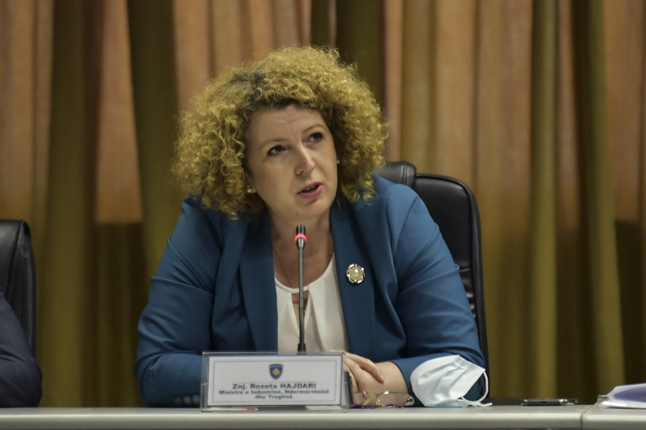 Ministrja Rozeta Hajdari dënohet me 700 euro gjobë për mosdeklarim të ... Ministrja Rozeta Hajdari dënohet me 700 euro gjobë për mosdeklarim të ...