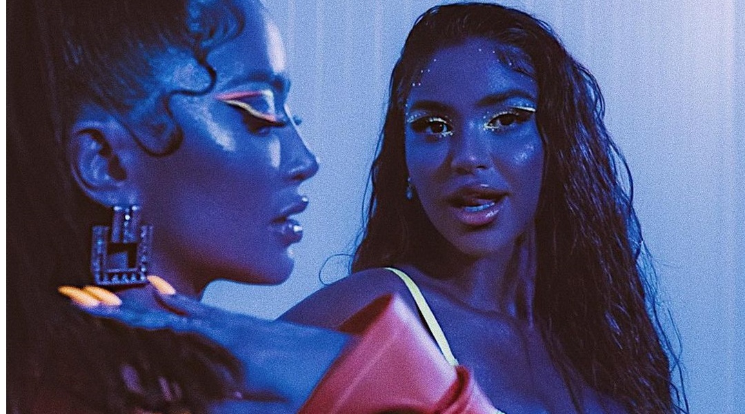 Arta tenton të bëhet pak këngëtare - Gazeta Express