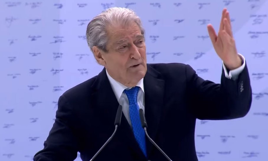Pas Bashës, Berisha sulmon Yuri Kim: Po sillet si ambasadori i ... Pas Bashës, Berisha sulmon Yuri Kim: Po sillet si ambasadori i ...