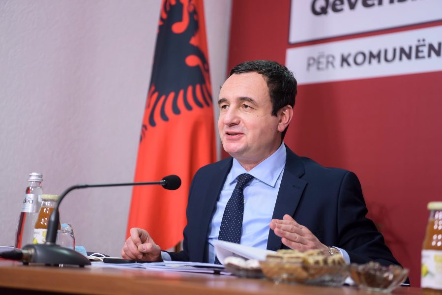 Kurti në takim me kryetarët e Qendrave: Këtë vit s'do të ketë zgjedhje ... Kurti në takim me kryetarët e Qendrave: Këtë vit s'do të ketë zgjedhje ...