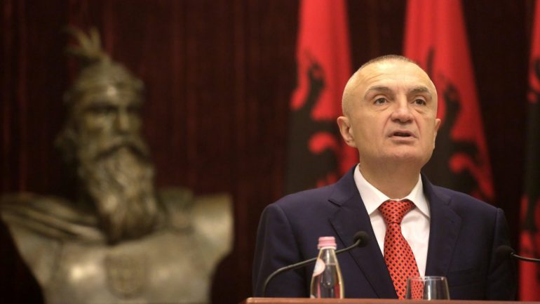 Vendimi i Gjykatës Kushtetuese për Metën jehonë në mediat ndërkombëtare ...