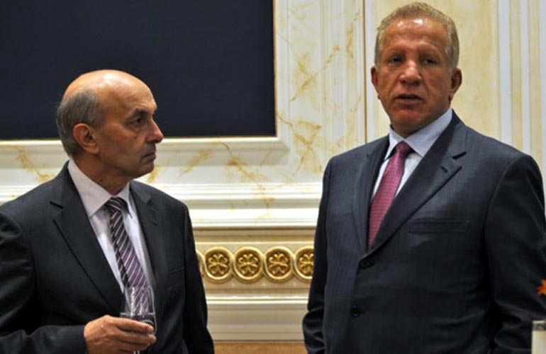 Pacolli i thotë Pecit që t'i kërkojë falje Isa Mustafës: S'ka më keq se ...