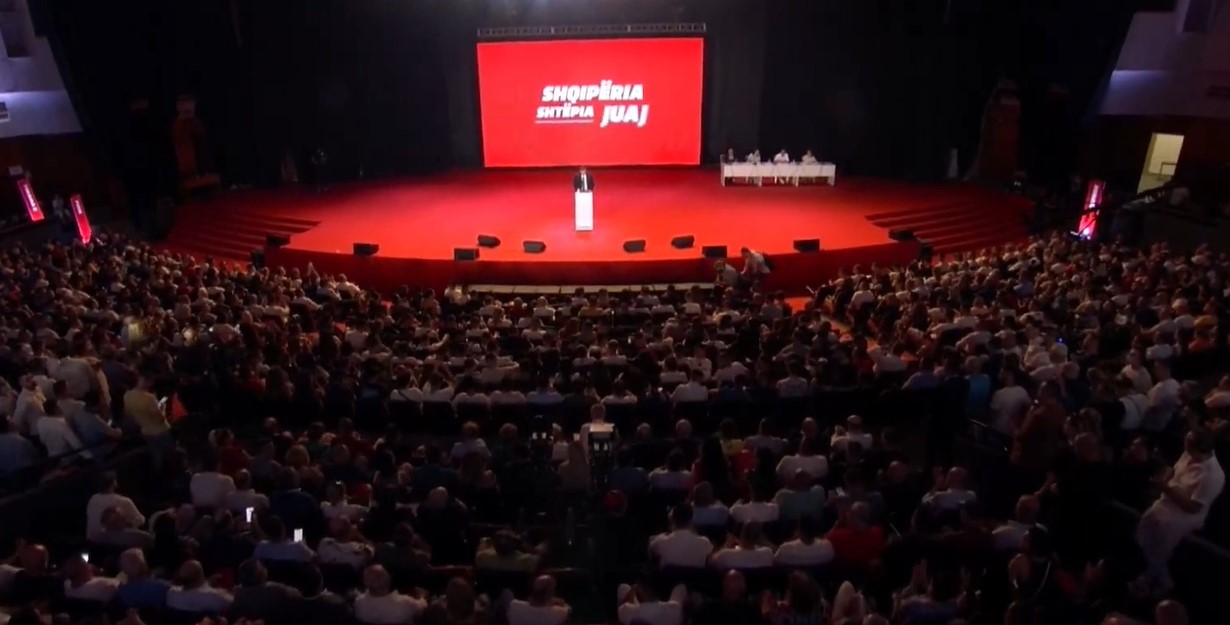 LSI ndryshon emrin në Partia e Lirisë, dorëhiqet Kryemadhi, drejtimin e ...