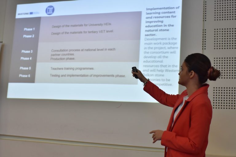 Fakulteti Inxhinieri e Ndërtimit dhe Infrastrukturë në UBT organizoi ...
