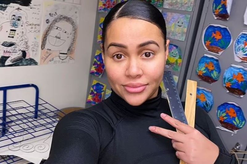 Mësuesja amerikane kritikohet nga prindërit për veshjet e ngushta në ...