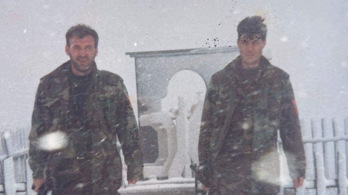 Kur Hashim Thaçi ishte në vija të frontit, bashkë me Limajn - Gazeta ...