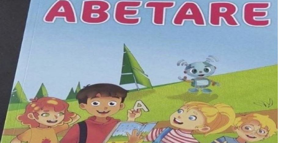 Përurohet abetarja e parë e përbashkët Kosovë-Shqipëri - Gazeta Express