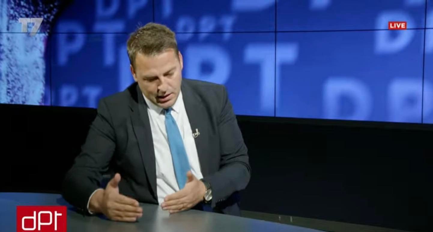 Muja: Qeveritë e kaluara i thonin Jasharajt hajde qetu, sa mësimdhënës ...