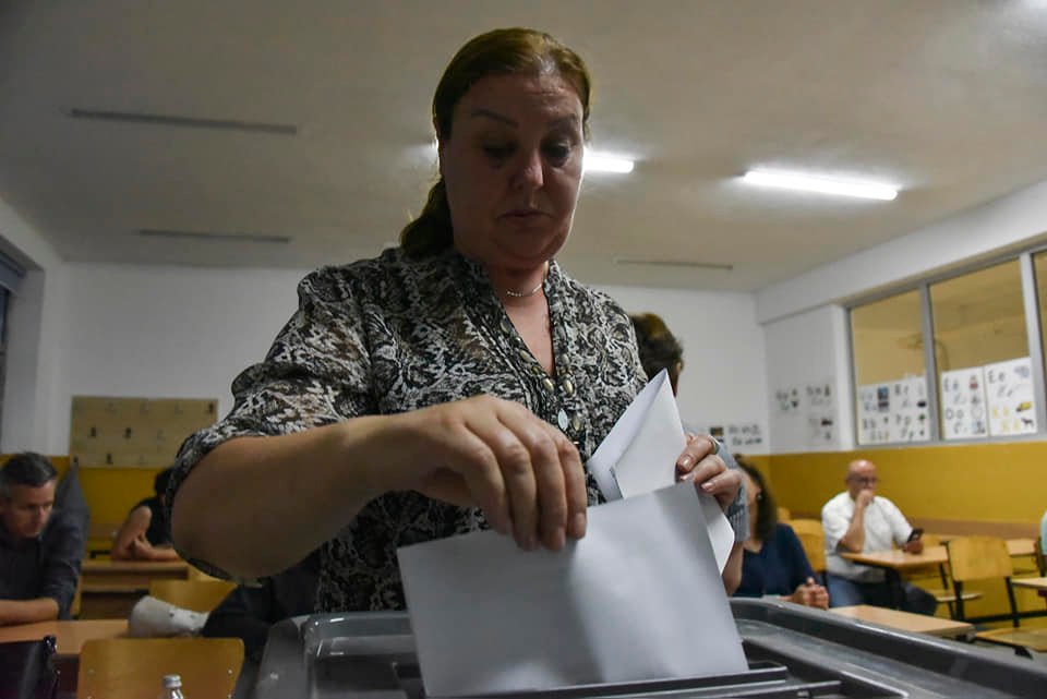 Nuk është veç militante, mësuesja që e kundërshtoi sot Jasharjan pjesë ...