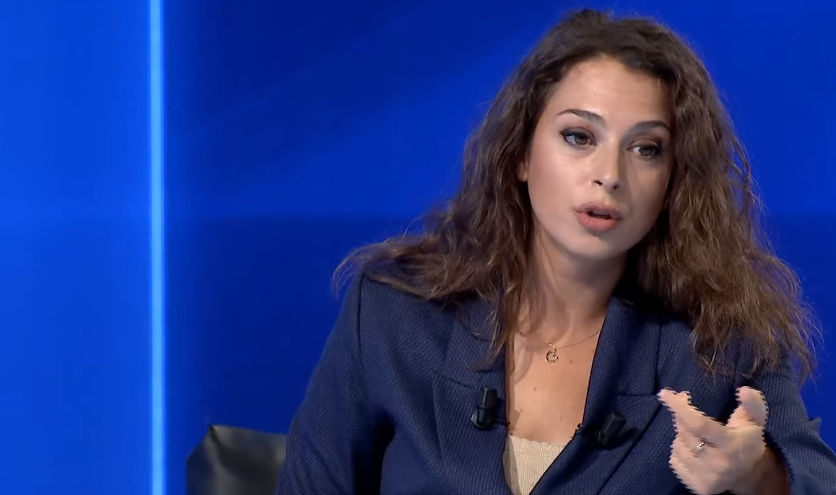 Kica-Xhelili: I pata njoftuar Gërvallën e Pecin dy tre muaj më herët ...