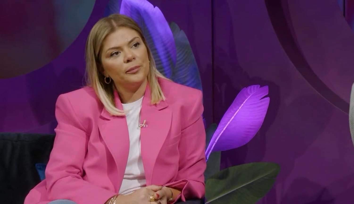 Nga Gjakova erdhi në Prishtinë, prezantuesja Edita Doli tregon ... Nga Gjakova erdhi në Prishtinë, prezantuesja Edita Doli tregon ...