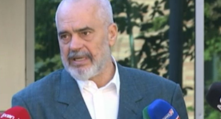 Kriza energjetike, Rama: Uroj të kemi sa më shumë shi që të kalojmë ... Kriza energjetike, Rama: Uroj të kemi sa më shumë shi që të kalojmë ...