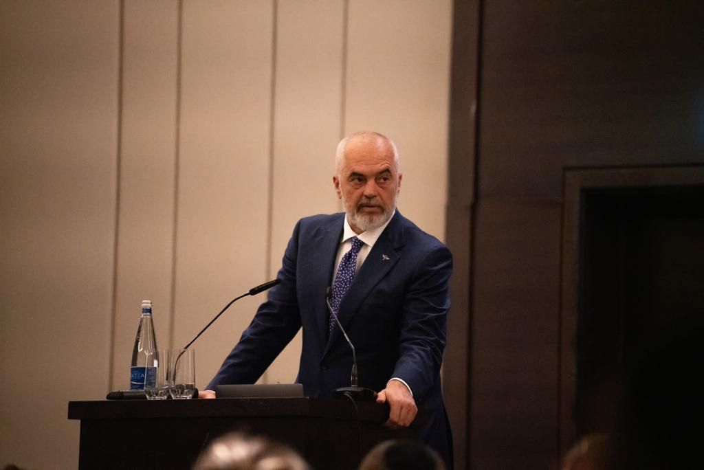 Rama: Gjyshja ime nuk shkoi në universitet, për mençuri s'krahasohej me ... Rama: Gjyshja ime nuk shkoi në universitet, për mençuri s'krahasohej me ...