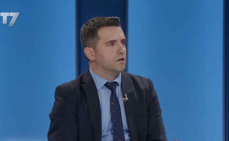 Bezeraj: Rektorin Sahiti e shkarkuam me vendim prej 10 faqesh të ...