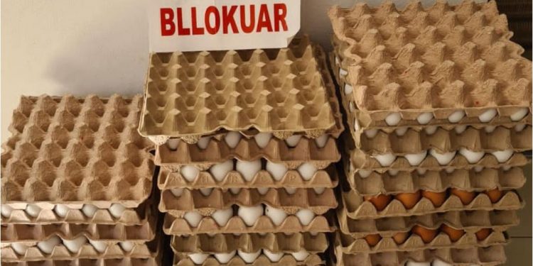 Tregtonin vezë dhe mish pule të skaduar në Korçë, AKU gjobit 6 subjekte ...