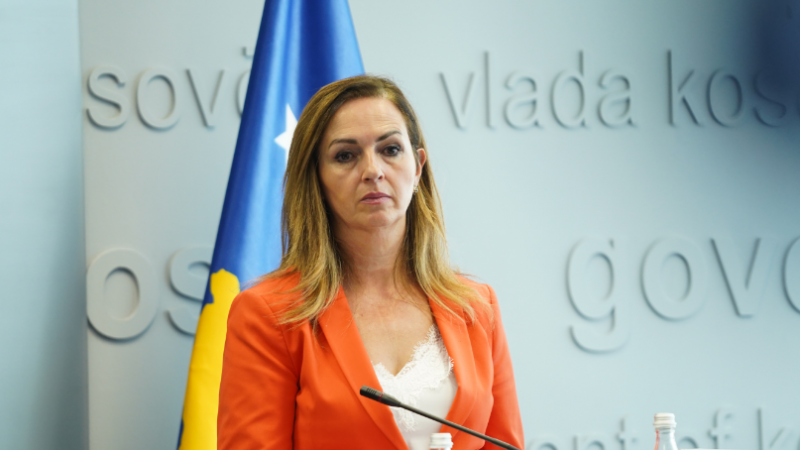 Nagavci sërish bën thirrje për zëvendësimin e orëve, pret që nxënësit ... Nagavci sërish bën thirrje për zëvendësimin e orëve, pret që nxënësit ...