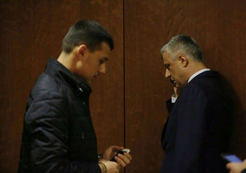 Endrit Thaçi publikon foto kur ish-presidenti ishte operuar në QKUK ...