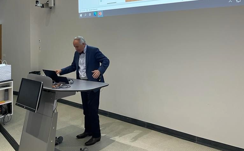 Ish-ministri Latifi në Universitetin e Cyrihut: Mendova se isha gati të ...