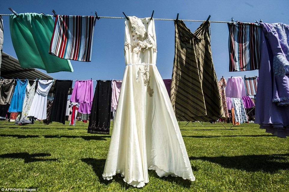 Kërkohet shtyrja e afatit për aplikimin e viktimave të dhunës seksuale ... Kërkohet shtyrja e afatit për aplikimin e viktimave të dhunës seksuale ...