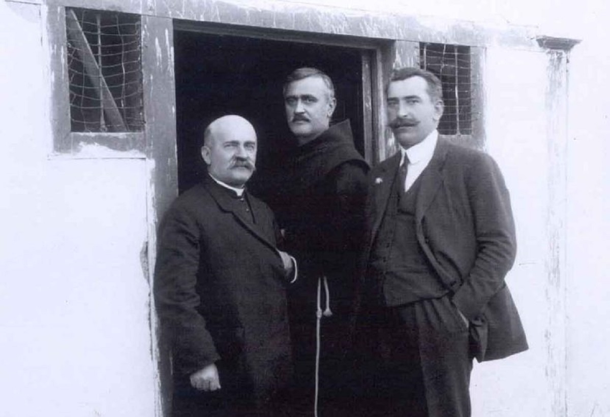 Profil/ Luigj Gurakuqi, hartuesi i parë i metrikës shqipe - Gazeta Express