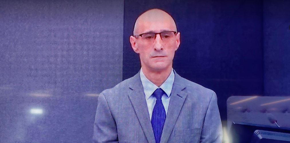 Momenti kur Salih Mustafa u shpall fajtor dhe u dënua me 26 vjet burg ... Momenti kur Salih Mustafa u shpall fajtor dhe u dënua me 26 vjet burg ...