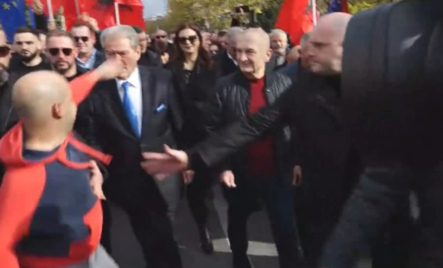 “Ishte për t’u bërë”, gazetarja zbulon se çfarë tha Gert Shehu pasi ... “Ishte për t’u bërë”, gazetarja zbulon se çfarë tha Gert Shehu pasi ...