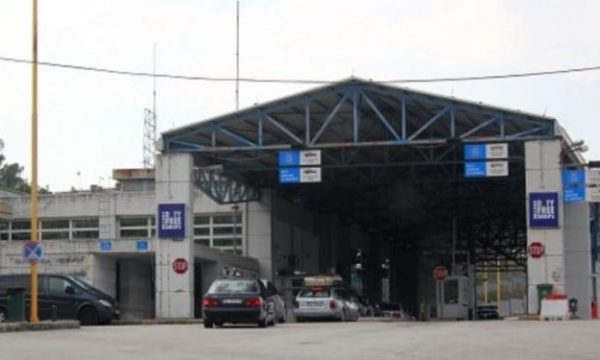 Arrestohet shqiptari në Kakavijë, ishte i dënuar me 8 muaj burg për ... Arrestohet shqiptari në Kakavijë, ishte i dënuar me 8 muaj burg për ...