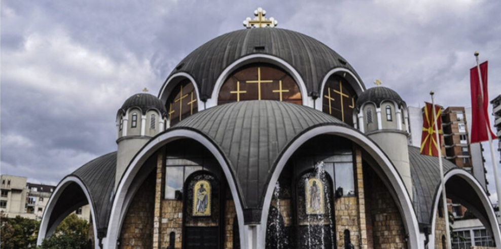 Kisha ortodokse ndalon varrimin gjatë festave - Gazeta Express
