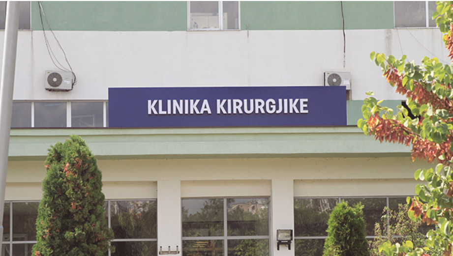 Shpërthimi i gypit të ujit në Kirurgji, ende s'ka kushte për pune në ...