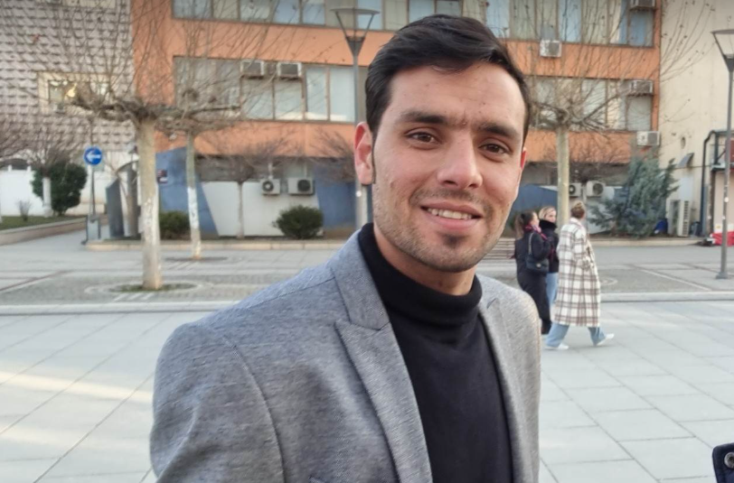 Rrëfim i sjellë nga gazetari afgan që po qëndron në Kosovë: Një koleg ... Rrëfim i sjellë nga gazetari afgan që po qëndron në Kosovë: Një koleg ...