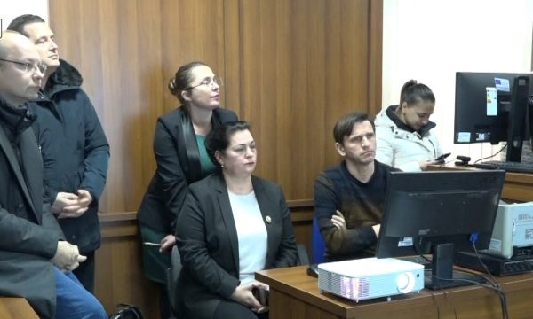 Vula e Partisë Demokratike, përcaktohen gjyqtarët e çështjes - Gazeta ... Vula e Partisë Demokratike, përcaktohen gjyqtarët e çështjes - Gazeta ...