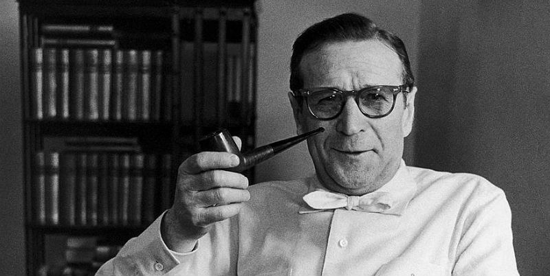 Në Kalendar / Georges Simenon - Gazeta Express