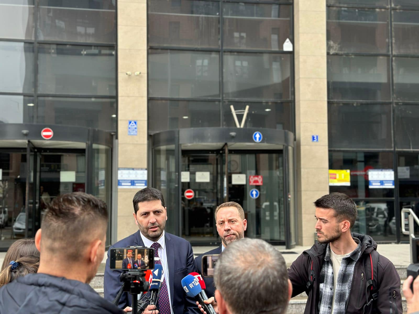 Kërveshi: Azem Kurtaj sonte e bën gjumin në shtëpi, do të vërtetohet se ...