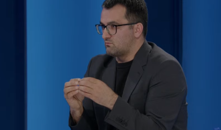 Shkëlzen Gashi: Nëse Kurti e bën Asociacionin, ka me i gjujtë gaz edhe ... Shkëlzen Gashi: Nëse Kurti e bën Asociacionin, ka me i gjujtë gaz edhe ...