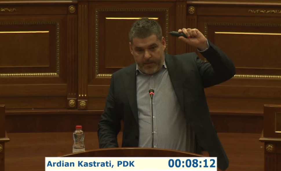 Kastrati sfidon Gërvallën: A e bëjmë një kuiz se je bërë monoton? - Gazeta Express