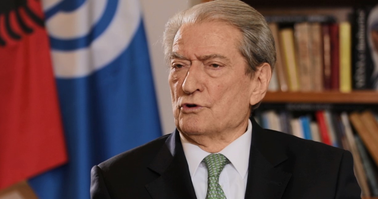 Kandidatë të përbashkët? Berisha i përgjigjet prerazi Alibeajt - Gazeta ... Kandidatë të përbashkët? Berisha i përgjigjet prerazi Alibeajt - Gazeta ...
